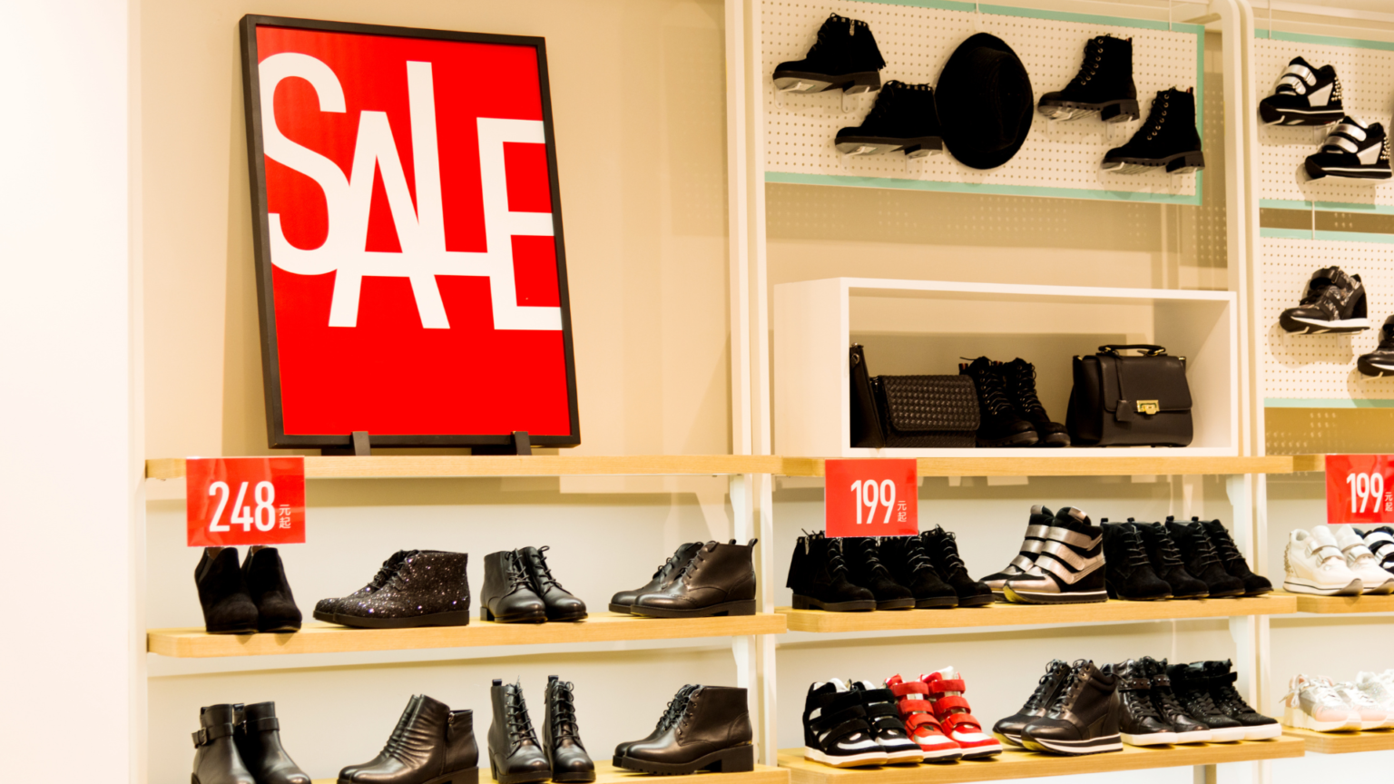 Placas de promoção: como usá-las de maneira estratégica em sua loja ...