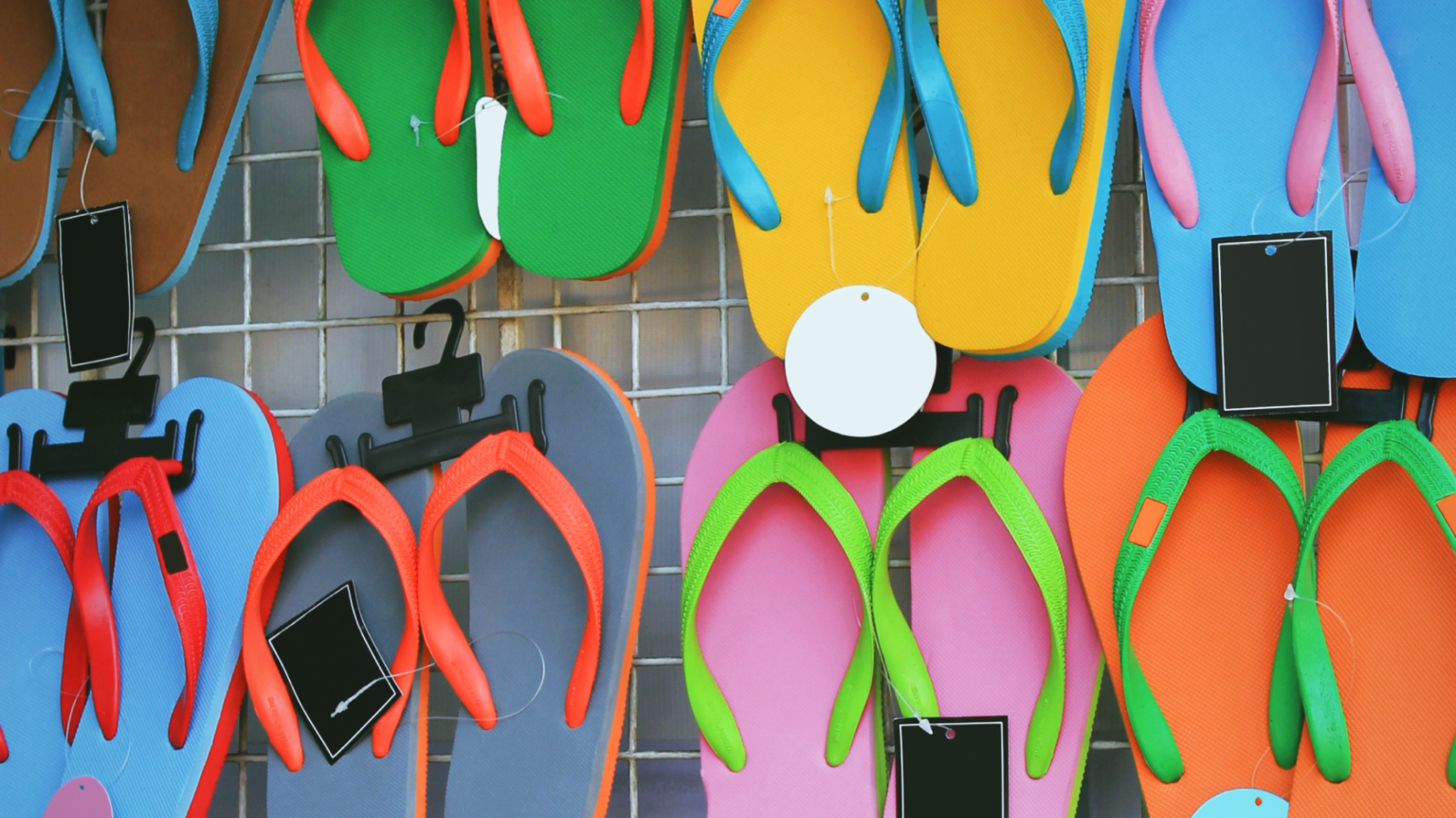 Novas Havaianas: veja as coleções recentes da maior marca de chinelos ...